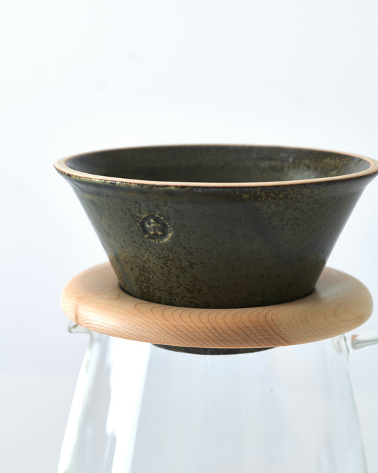 tukumo Dripper “Seto-yaki” by little flower coffee – Kurasu Singapore